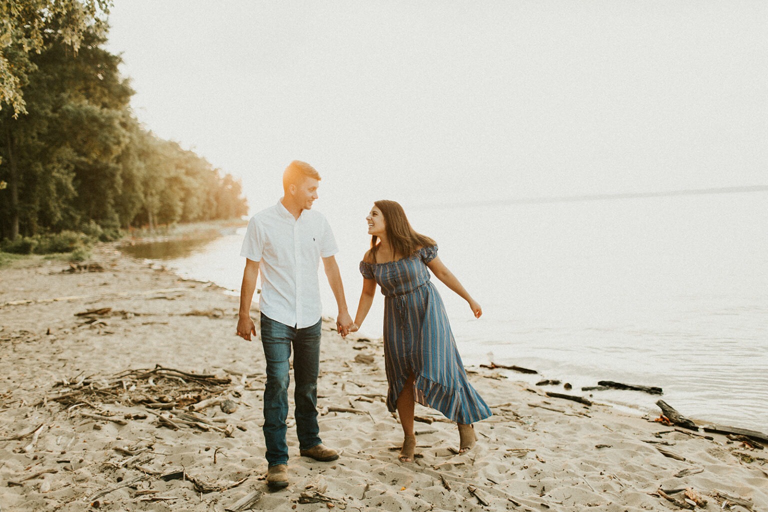How to Stay Cool at Your Summer Engagement Photos | Shelly Pate Photography